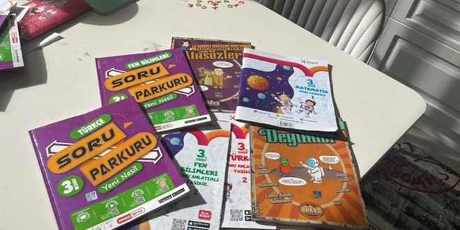 Adana'da Özel Okulun 'Fahiş Kitap' Davasında Müdüre Hapis Cezası ...